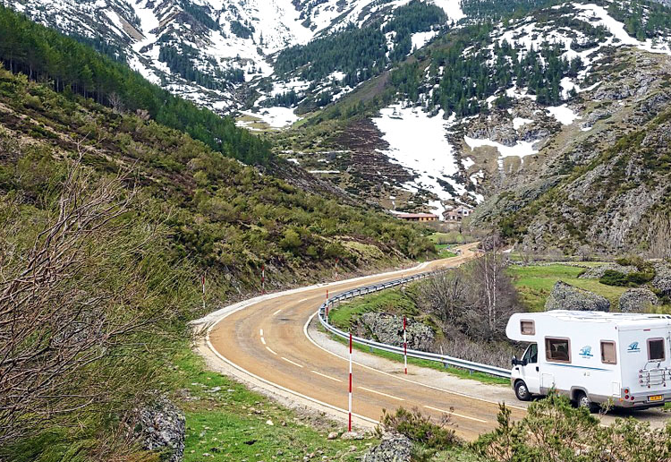 Our 4 Must-Have RV Items for Full-Time RVing