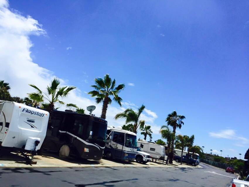 Weekend Paradise - - Lake Elsinore, CA - RoverPass