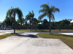 Raintree RV Resort - North Fort Myers, FL