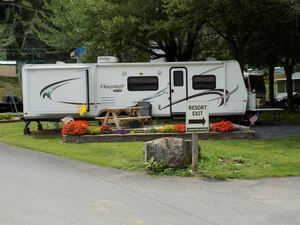 Stonebridge Campground & RV Park - 4 Photos - Maggie Valley, NC