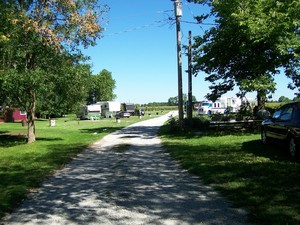 Glo Wood Campground - Pendleton, IN