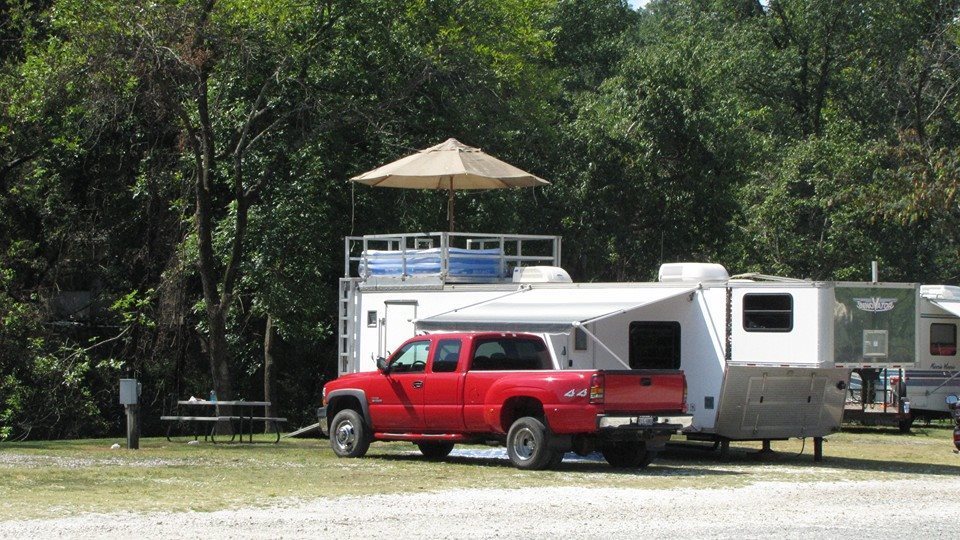 Young's Lakeshore RV Park - Hot Springs, AR