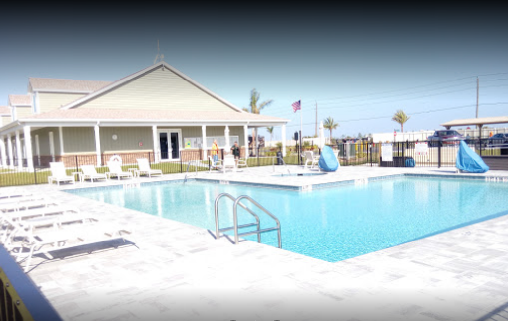 Creekside RV Resort - 5 Photos - Punta Gorda, FL - RoverPass