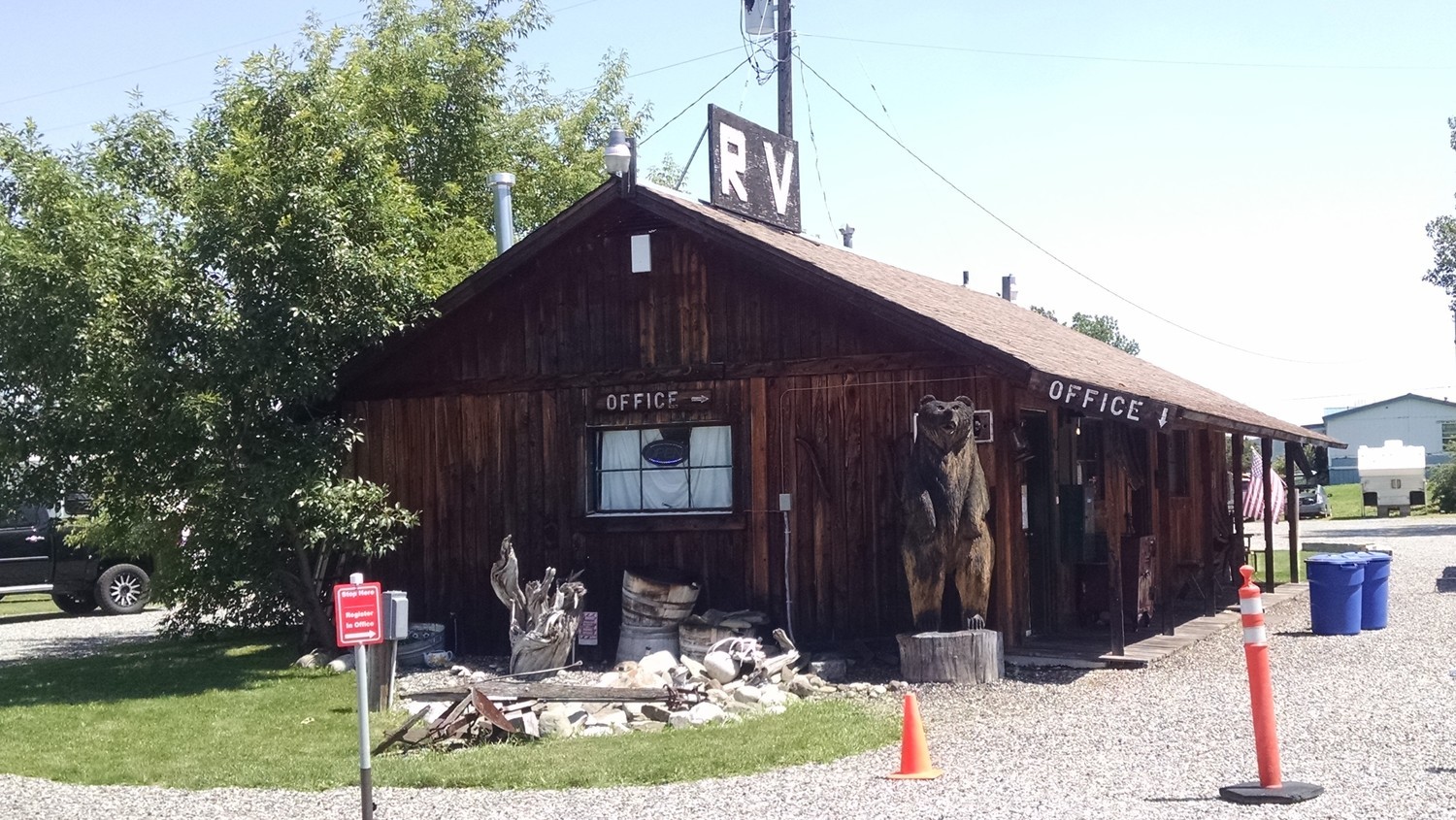 Old West RV Park - Reed Point, MT