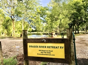 Brazos River Retreat RV Park/Sugar Land RV Park - 16 Photos, 38