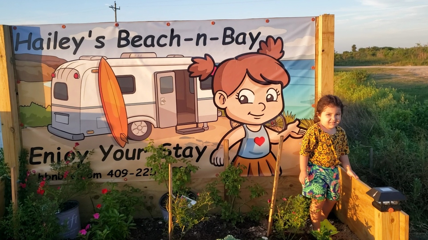 Hailey's Beach-n-Bay RV Resort - Gilchrist, TX