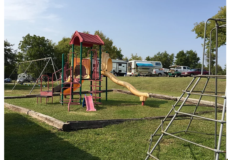 Cottonwood Point Campground - 4 Photos, 1 Reviews - Marion, KS