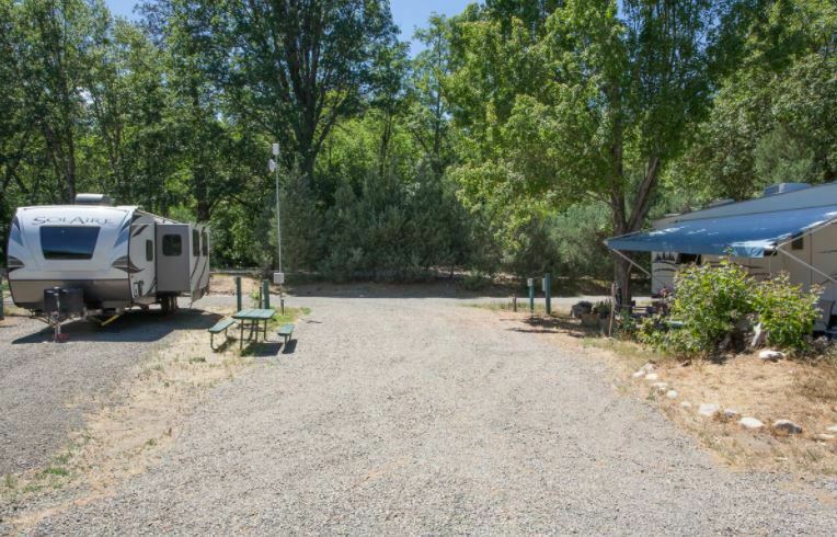Doe Point Campground - 2 Photos - Eagle Point, OR - RoverPass