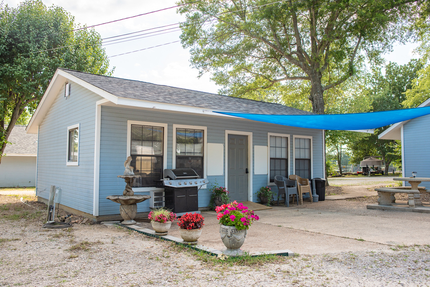 Ozark RV Park and Cabins - 7 Photos - Mountain View, AR - RoverPass