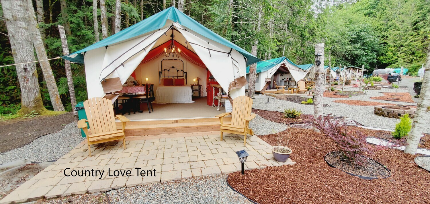 Iliana's Glamping Village at Mike's Beach Resort - Lilliwaup, WA