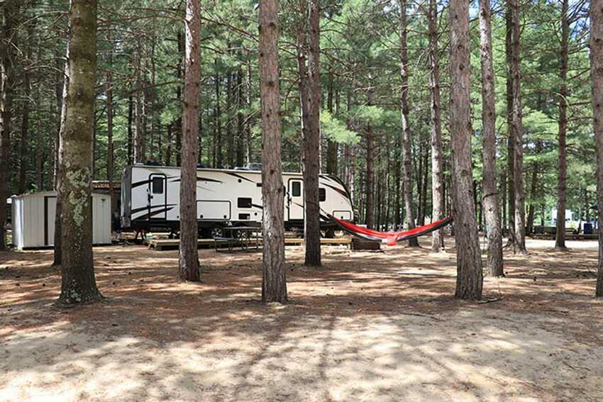 Best 10 Pointe-des-Cascades, QC RV Parks & Campgrounds