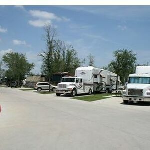 Jetstream RV Resort Pearland - 6 Photos - Houston, TX - RoverPass