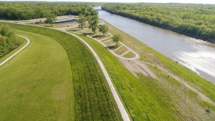 St Louis RV Park - 1 Photos - St Louis, MO - RoverPass