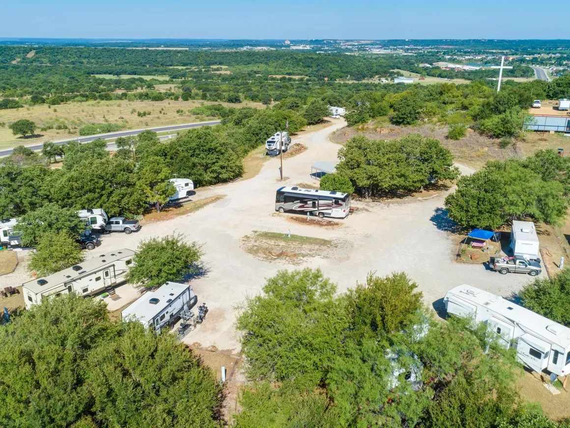 Eagles Nest RV Park - Weatherford, TX