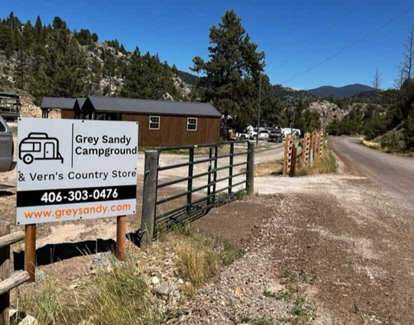 Buzz In RV Park & Campground - - East Helena, MT - RoverPass