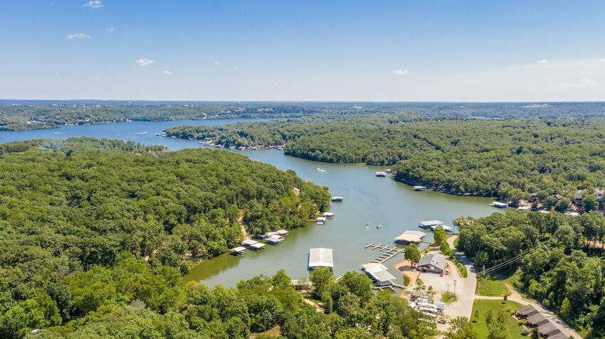 Kolb's LakeSide Resort - - Lincoln, MO - RoverPass